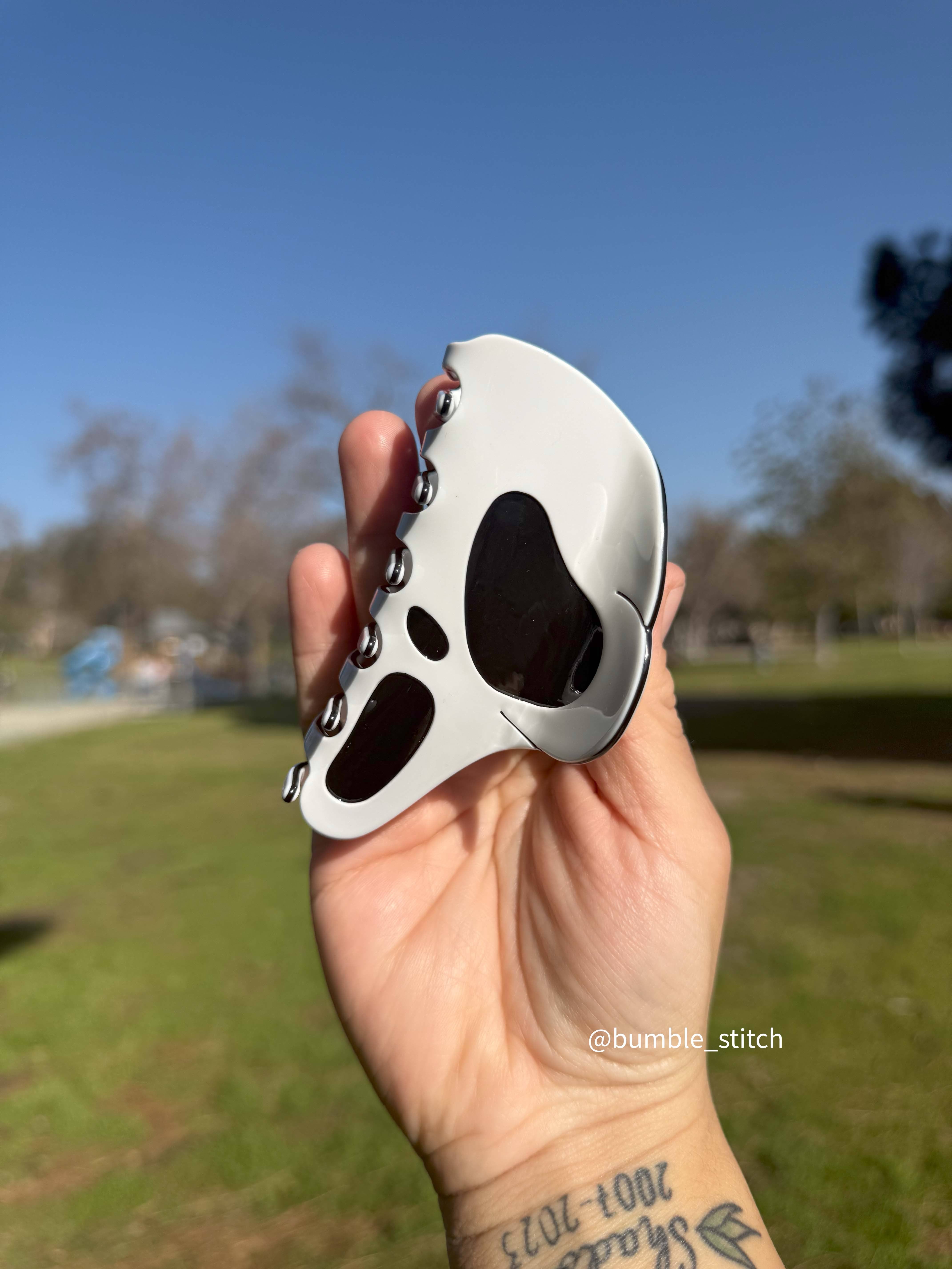 OG Phantom Hair Claw – Bumble-Stitch2